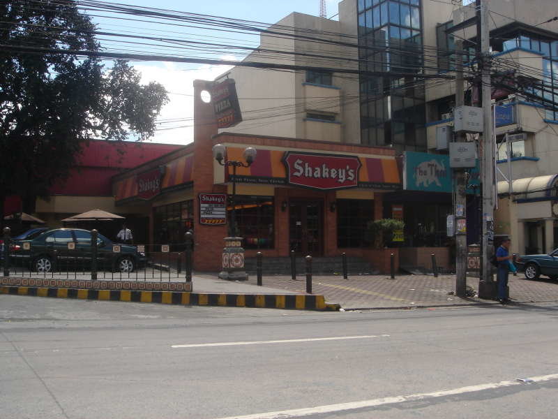 Shakey's (Tomas Morato, Quezon City, Metro Manila - pizza restaurant ...