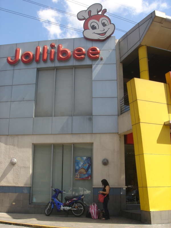 Jollibee (EDSA - Kamias, Quezon City, Metro Manila) Photos | ClickTheCity Food & Drink
