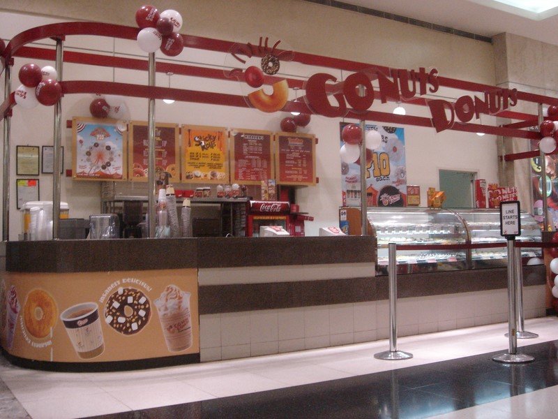 Go Nuts Donuts (SM Makati, Makati, Metro Manila - doughnut restaurant ...