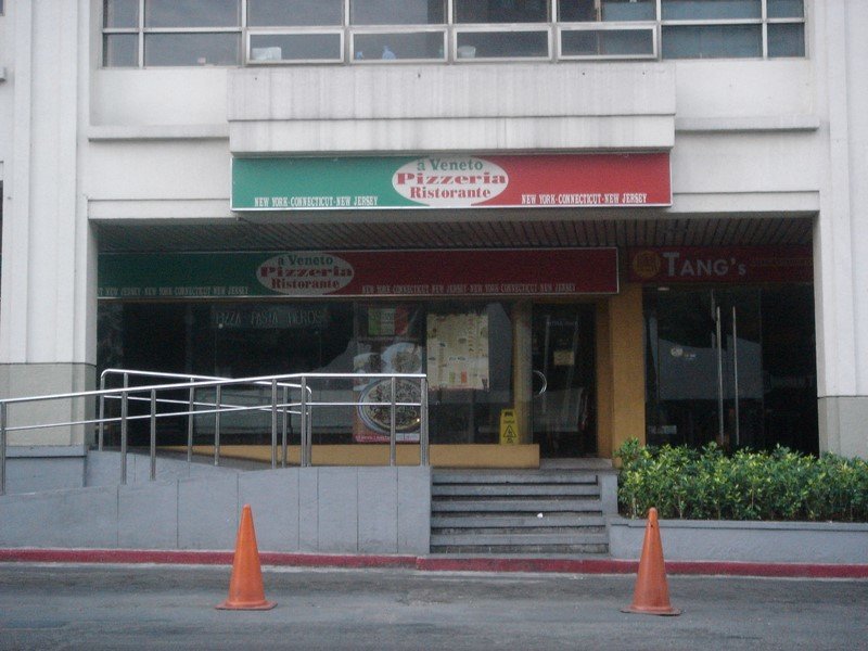 AVeneto Pizzeria Ristorante (Glorietta 3, Makati, Metro Manila ...
