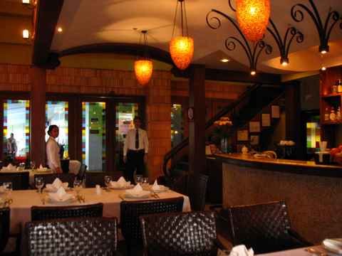 Hossein's Persian Kebab (Serendra Piazza, Taguig, Metro Manila ...