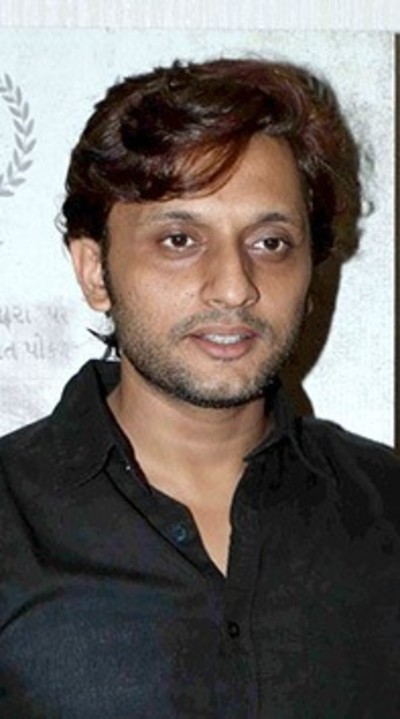 Mohammed Zeeshan Ayyub Profile | ClickTheCity Movies