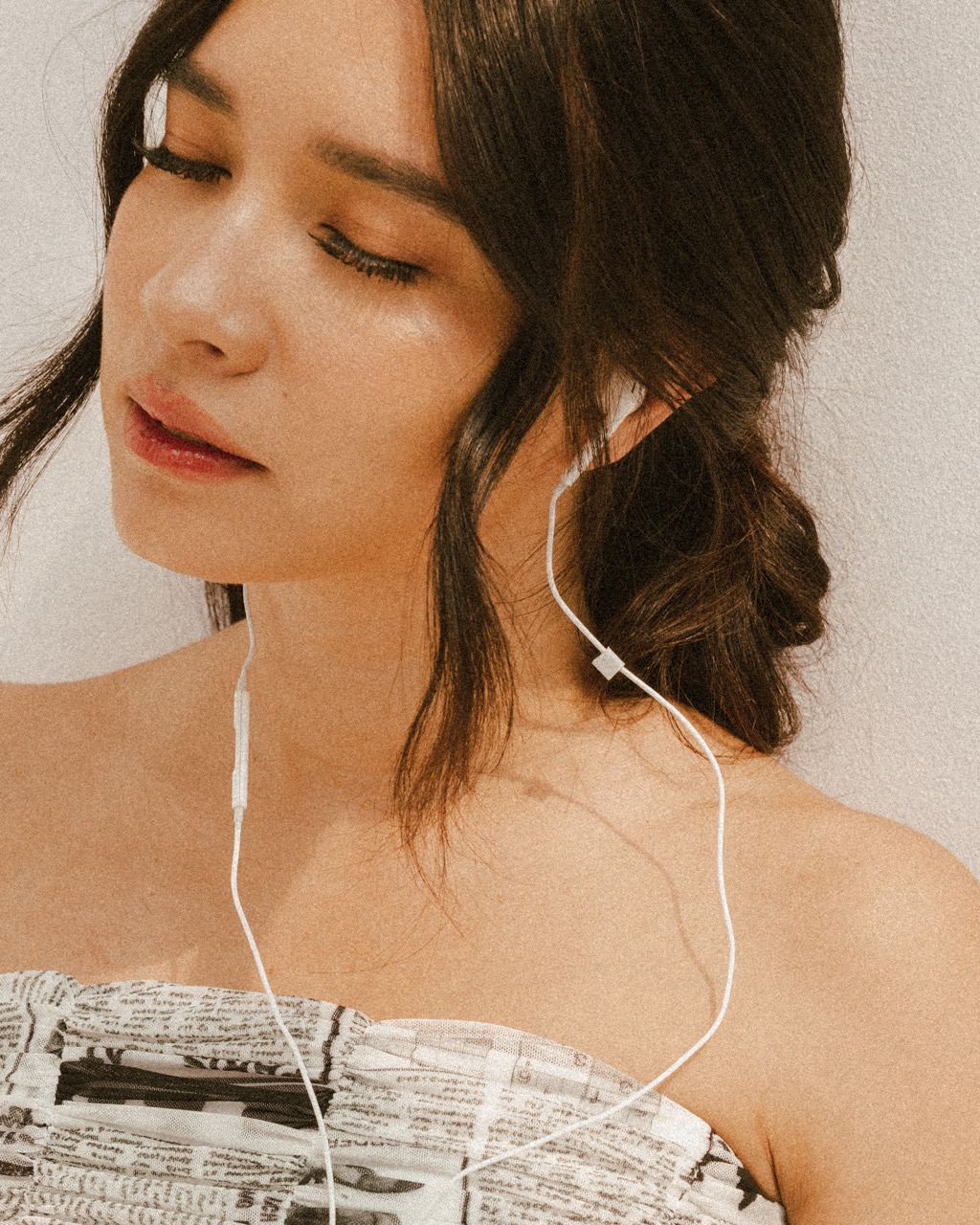 Multilingual pop darling Valentina Ploy is back with a heart-wrenching ...