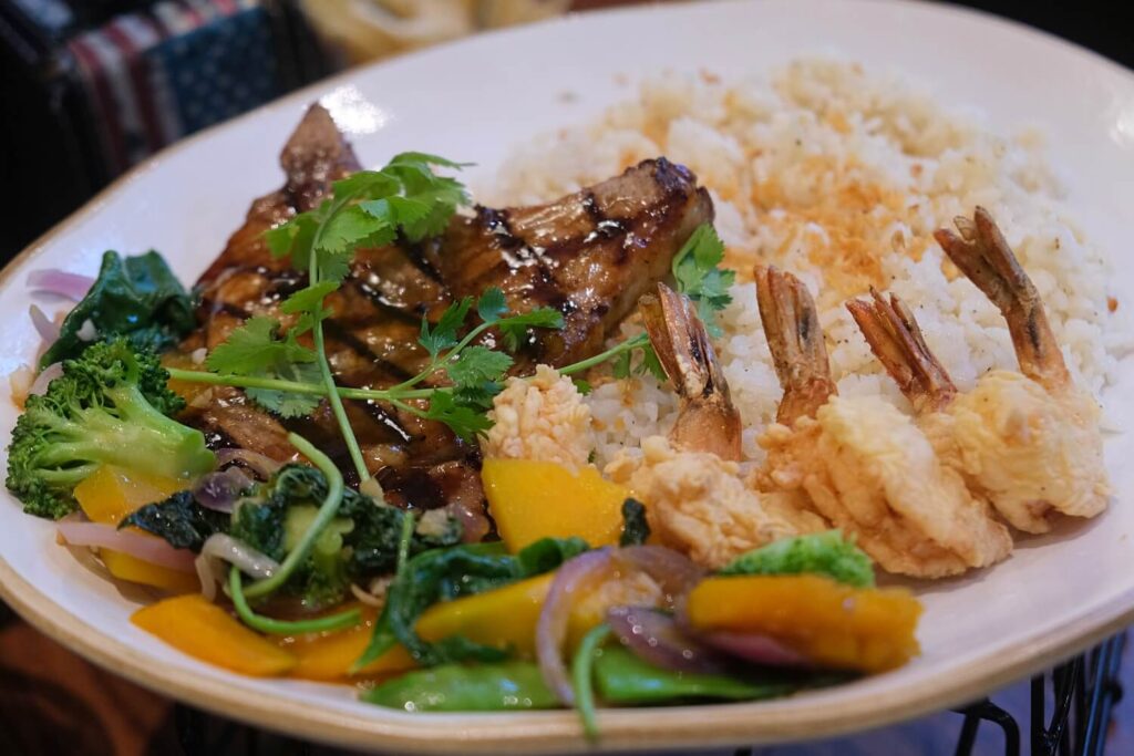 Randy's Donuts, El Pollo Loco, & TGIFridays All in One Place at Okada ...