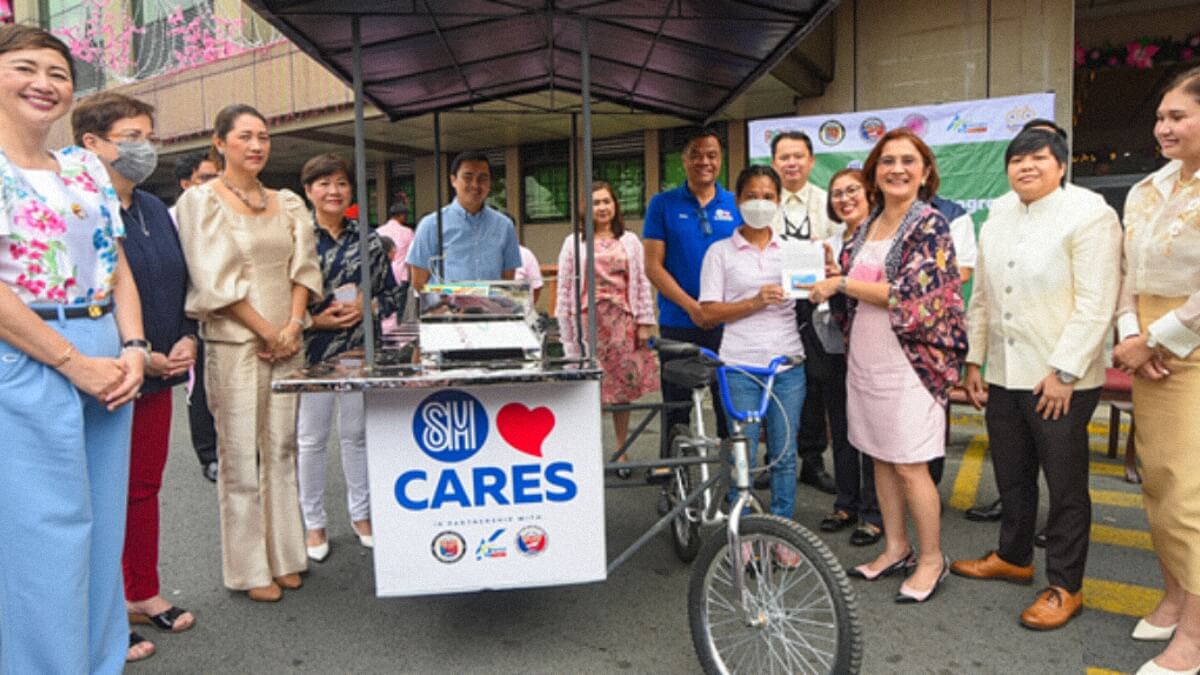 SM Cares, SM Prime Lead Turnover of Food Carts to SM PadyaKabuhayan ...