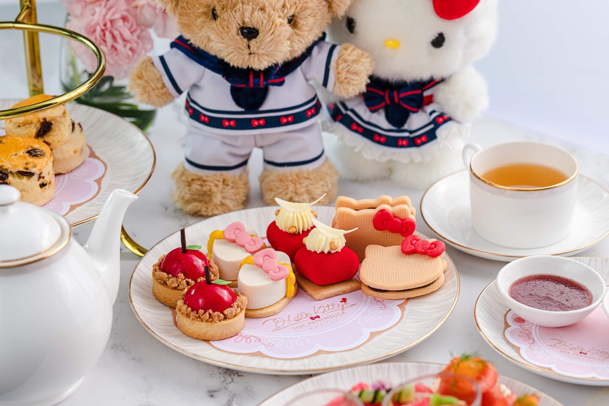 Ipinagdiriwang ng Peninsula Manila ang Ika-50 Anibersaryo ni Hello Kitty na may Espesyal na ...