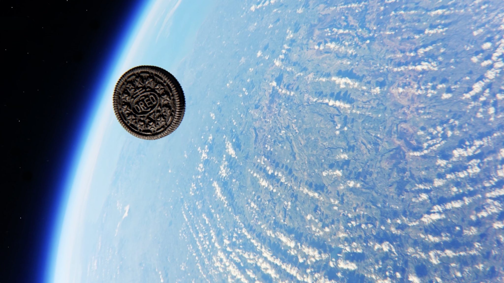 OREO Creates History: First Cookie to Dunk in the Milky Way | ClickTheCity